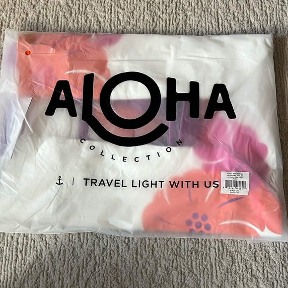 ALOHA Collection | Bags | Nwt Aloha Collection X Hawaiian Airlines ...